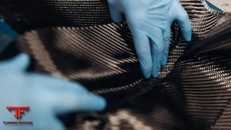 LAMBORGHINI URUS SE CARBON WIDEBODY KIT EVO RAZOR – Tuning Empire